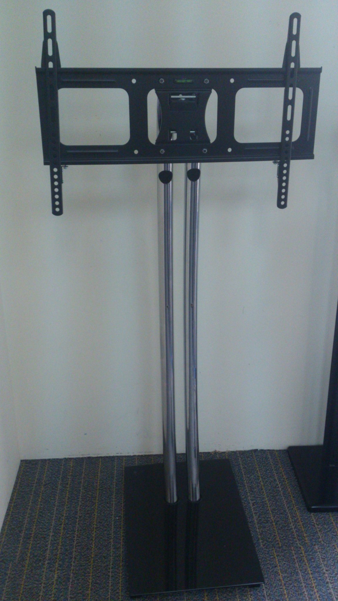 TV Mount Installation Service Singapore - Yi Leng Service